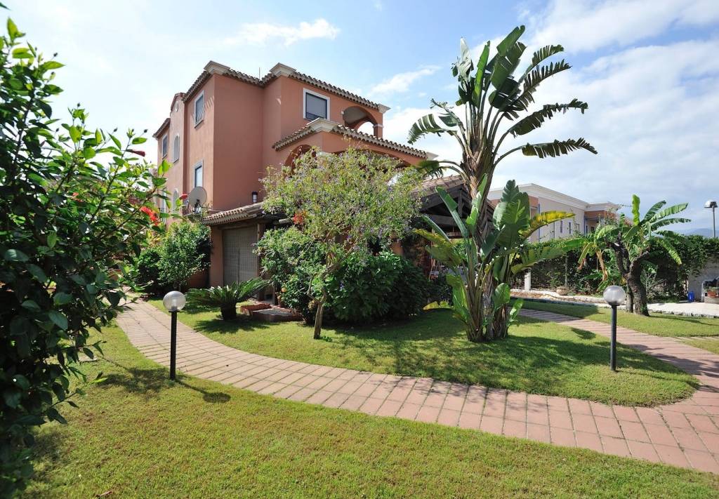 70 M² Appartement ∙ 2 Chambres ∙ 6 Personnes - Sardaigne