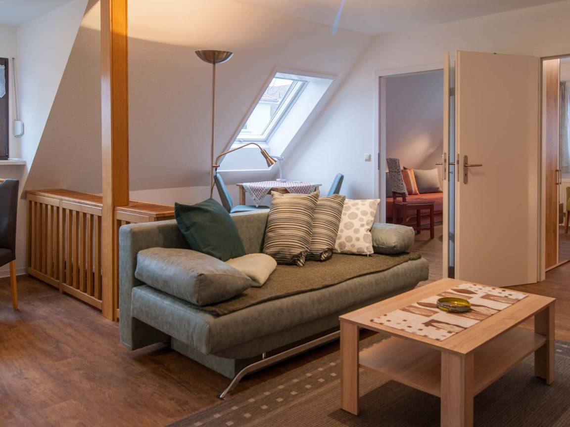 Ferienwohnung ∙ 2 Schlafzimmer ∙ 4 Gäste - Ottendorf-Okrilla