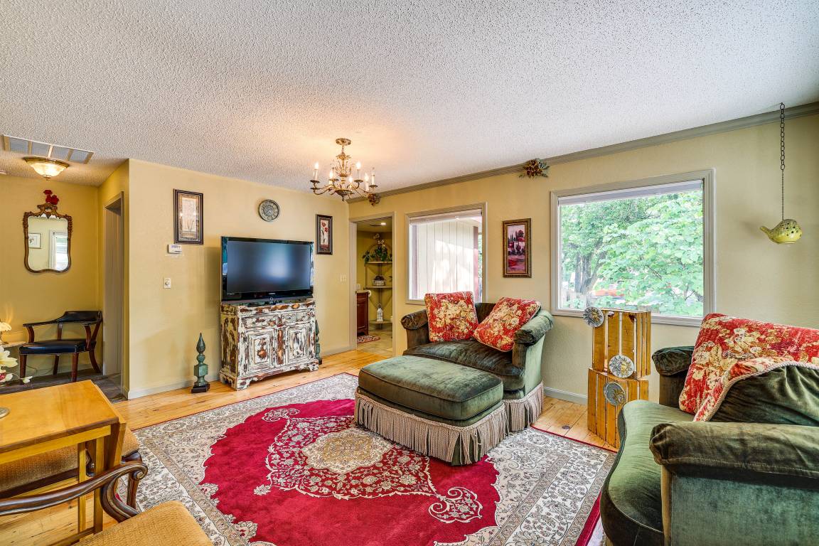 92 M² House ∙ 2 Bedrooms ∙ 4 Guests - Eureka Springs, AR
