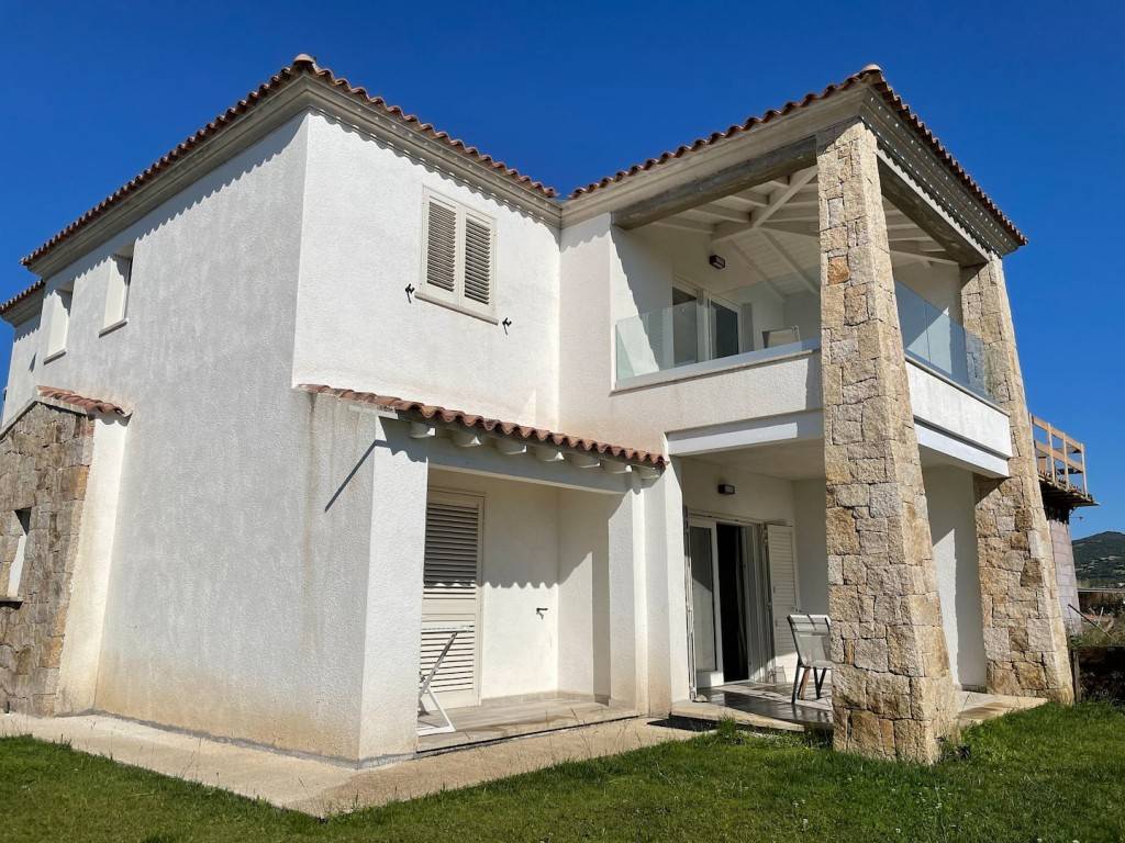 80 M² Apartamento ∙ 2 Quartos ∙ 6 Hóspedes - San Teodoro