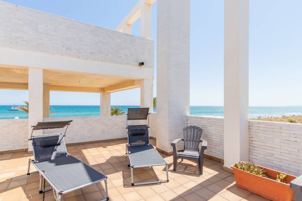 80 M² Apartamento ∙ 2 Habitaciones ∙ 4 Huéspedes - Oliva