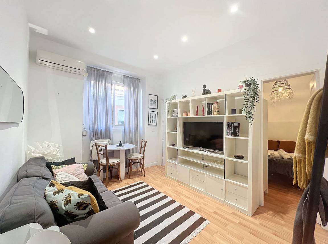 26 M² Apartamento ∙ 2 Habitaciones ∙ 2 Huéspedes - Alcorcón