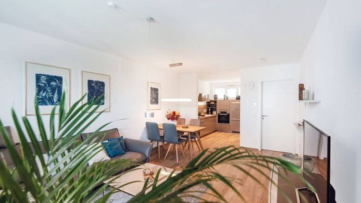 62 M² Ferienwohnung ∙ 1 Schlafzimmer ∙ 2 Gäste - Erfurt