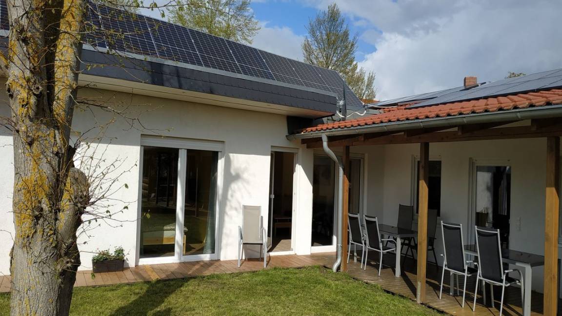 100 M² Ferienwohnung ∙ 3 Schlafzimmer ∙ 8 Gäste - Nienhagen