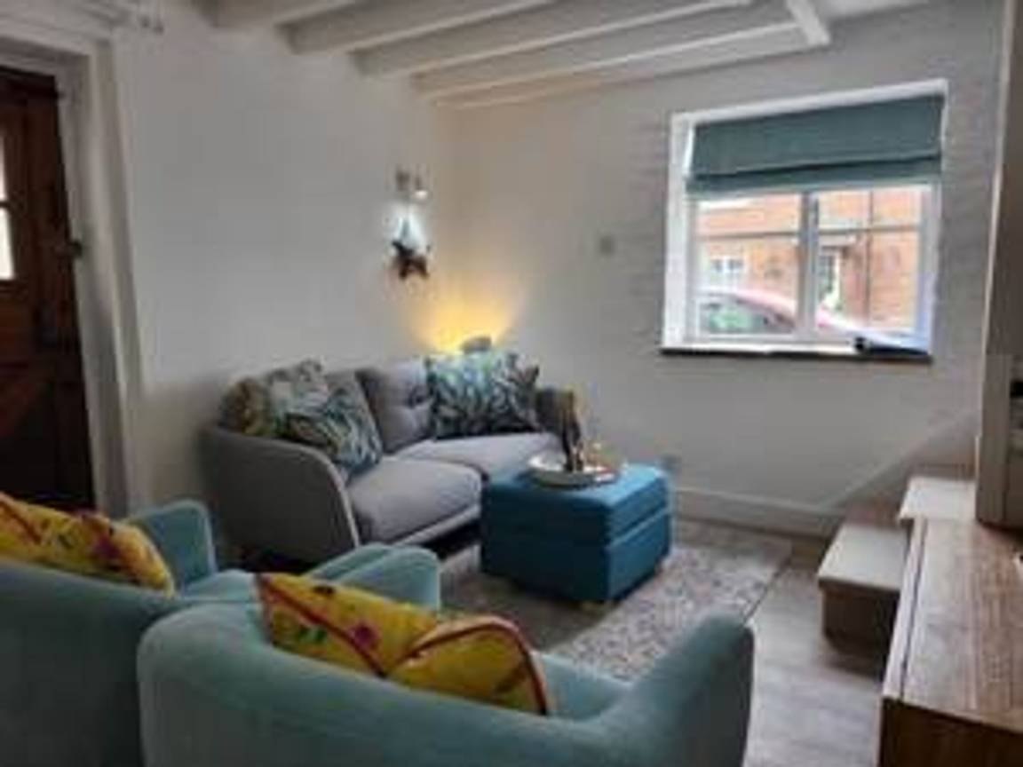 Apartment ∙ 2 Bedrooms ∙ 4 Guests - Broadway