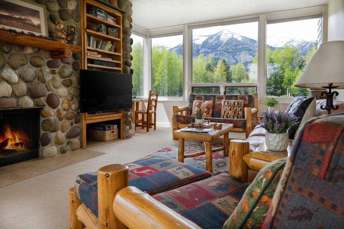120 M² Apartment ∙ 2 Bedrooms ∙ 4 Guests - Teton Village, WY