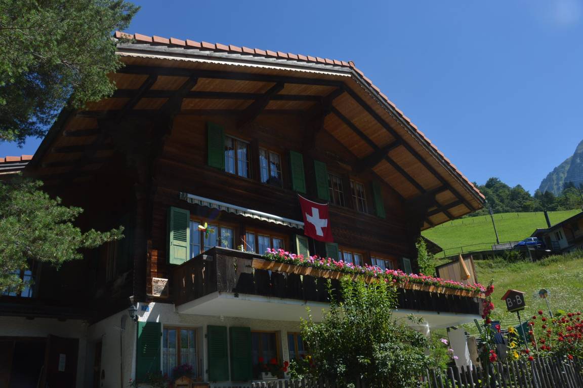 24 M² Ferienwohnung ∙ 1 Schlafzimmer ∙ 2 Gäste - Kiental BE