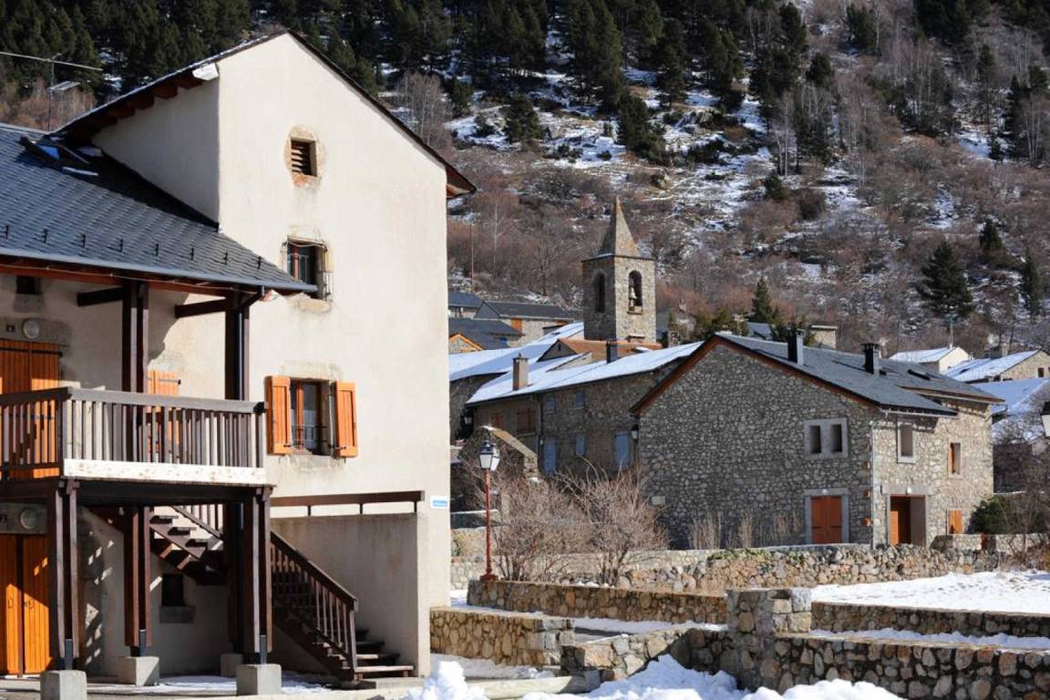 65 M² Gîte ∙ 2 Bedrooms ∙ 5 Guests - Pyrenees