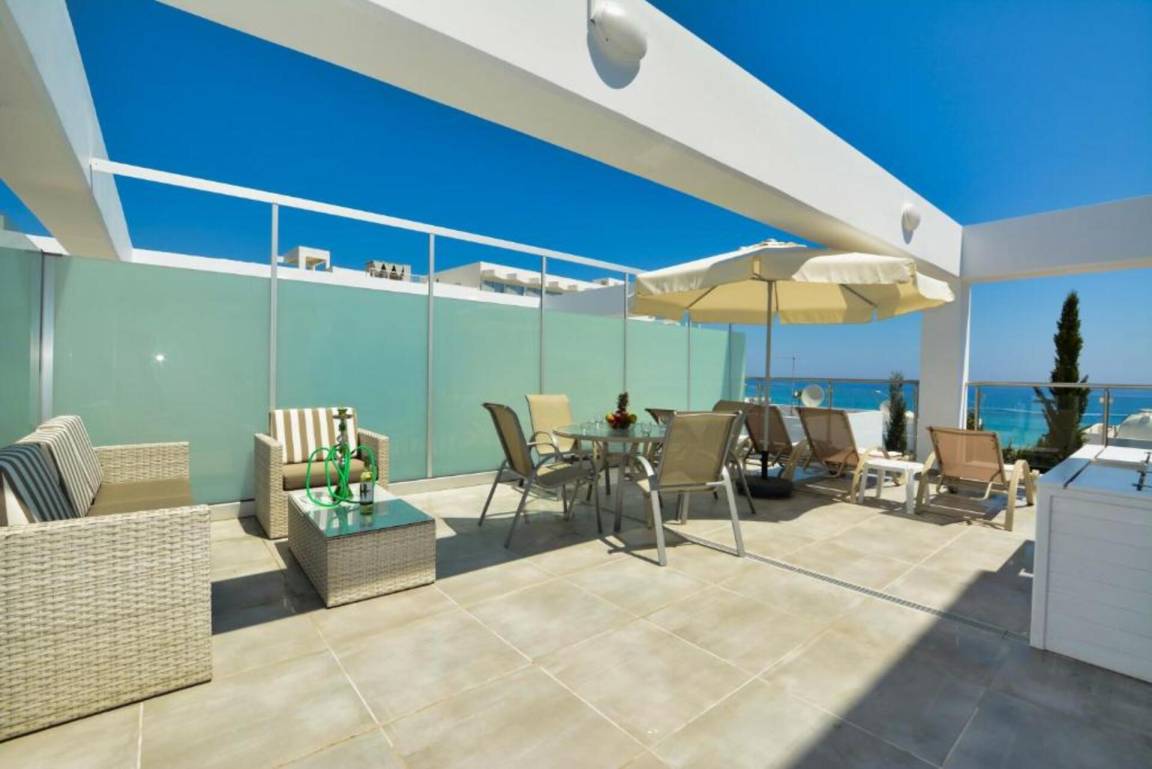 127 M² Apartment ∙ 2 Bedrooms ∙ 6 Guests - Nissi Beach