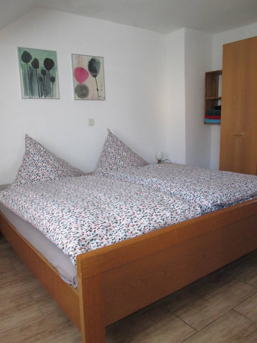 45 M² Ferienwohnung ∙ 1 Schlafzimmer ∙ 2 Gäste - Neumagen-Dhron