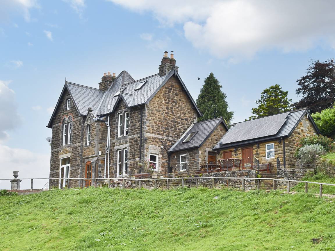 Cottage ∙ 5 Bedrooms ∙ 10 Guests - Goathland