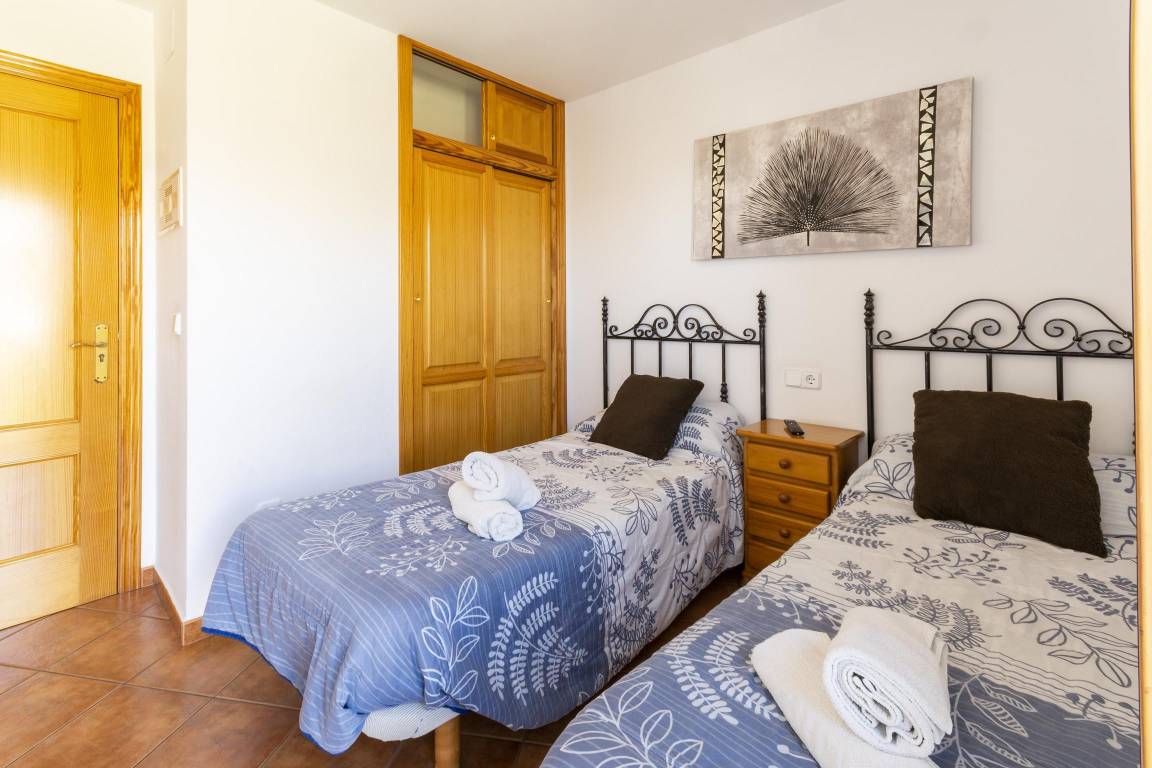 4865 M² Apartment ∙ 2 Bedrooms ∙ 6 Guests - Orba