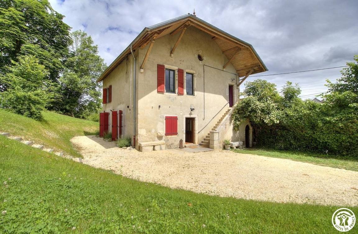 77 M² Gîte ∙ 2 Chambres ∙ 5 Personnes - Ain