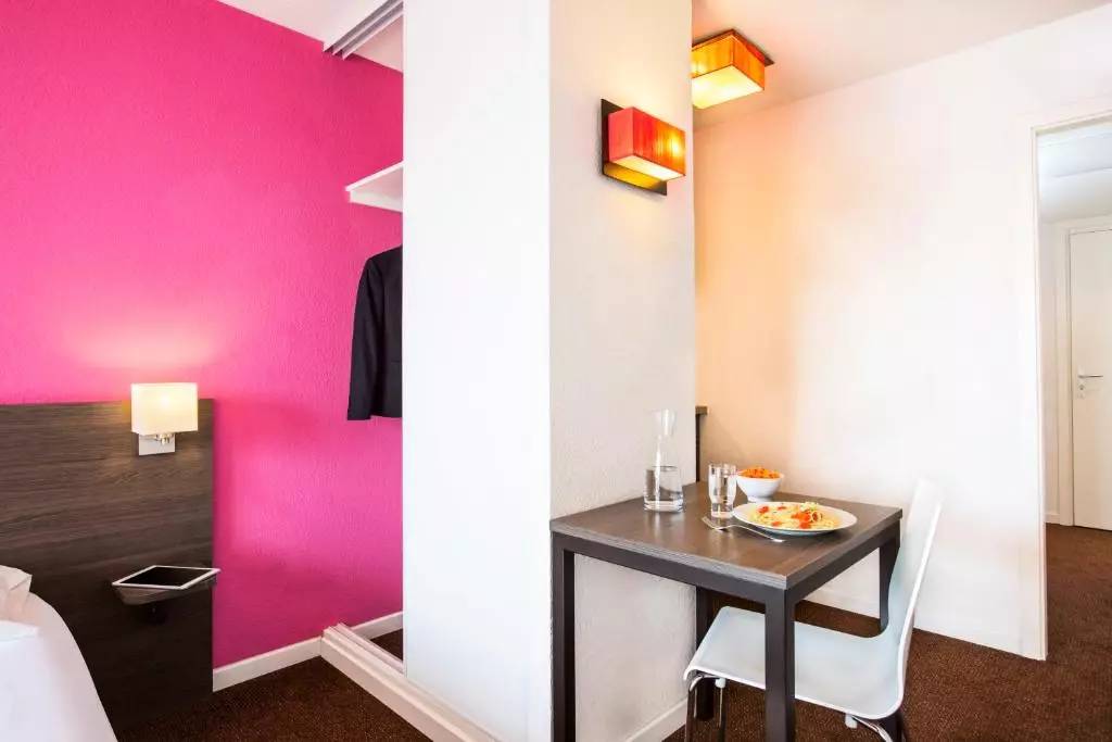21 M² Estúdio ∙ 1 Quarto ∙ 2 Hóspedes - Estrasburgo