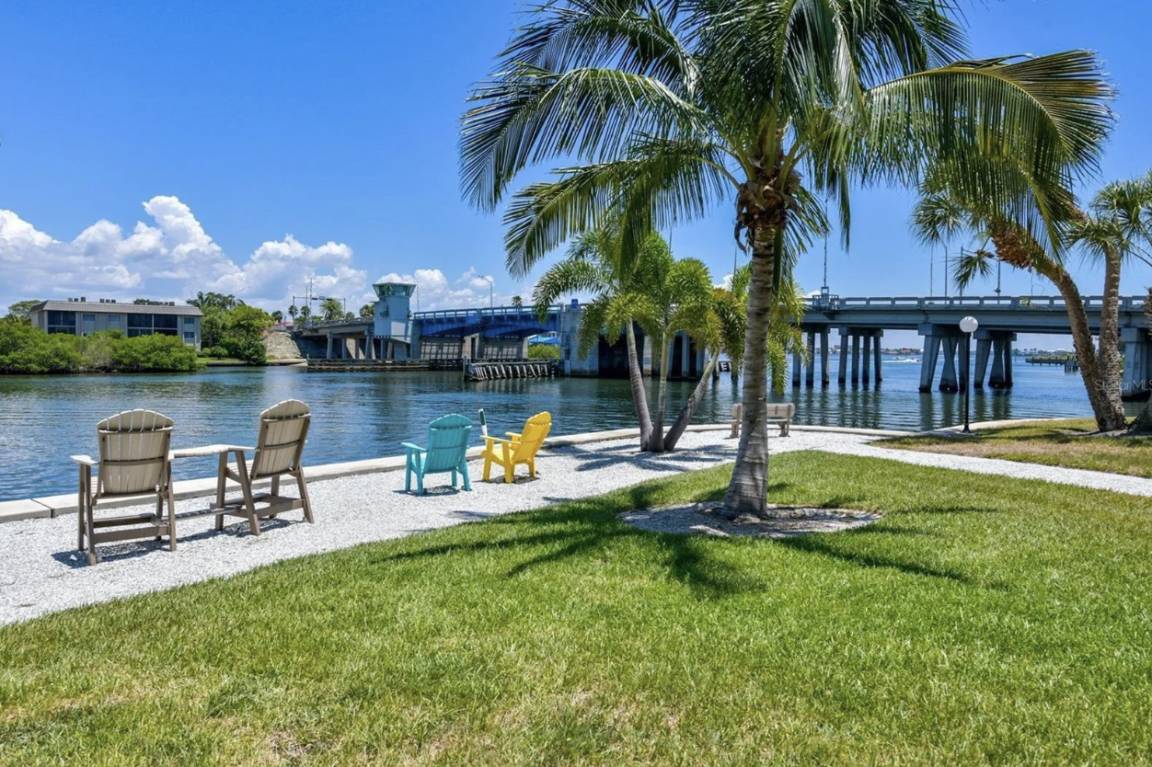 120 M² Condo ∙ 2 Bedrooms ∙ 6 Guests - Siesta Key, FL