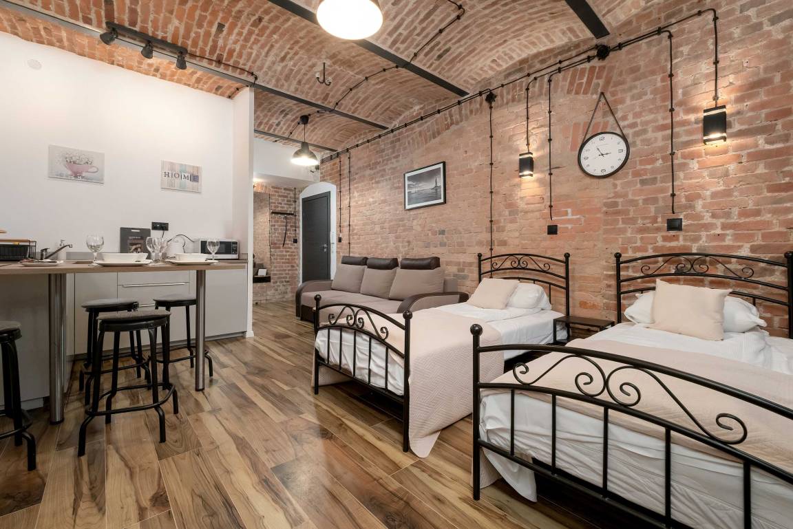 28 M² Enrumslägenhet ∙ 4 Gäster - Poznań