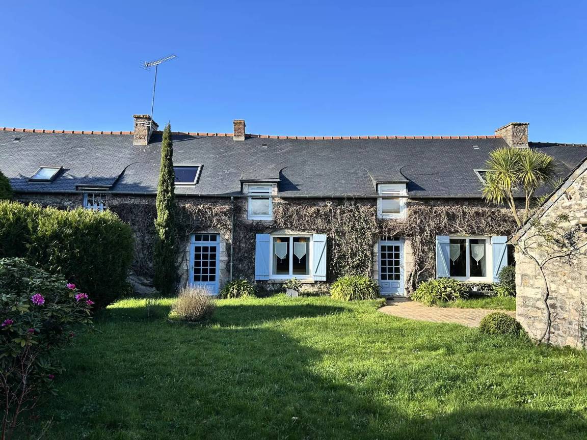 180 M² House ∙ 4 Bedrooms ∙ 10 Guests - Erquy