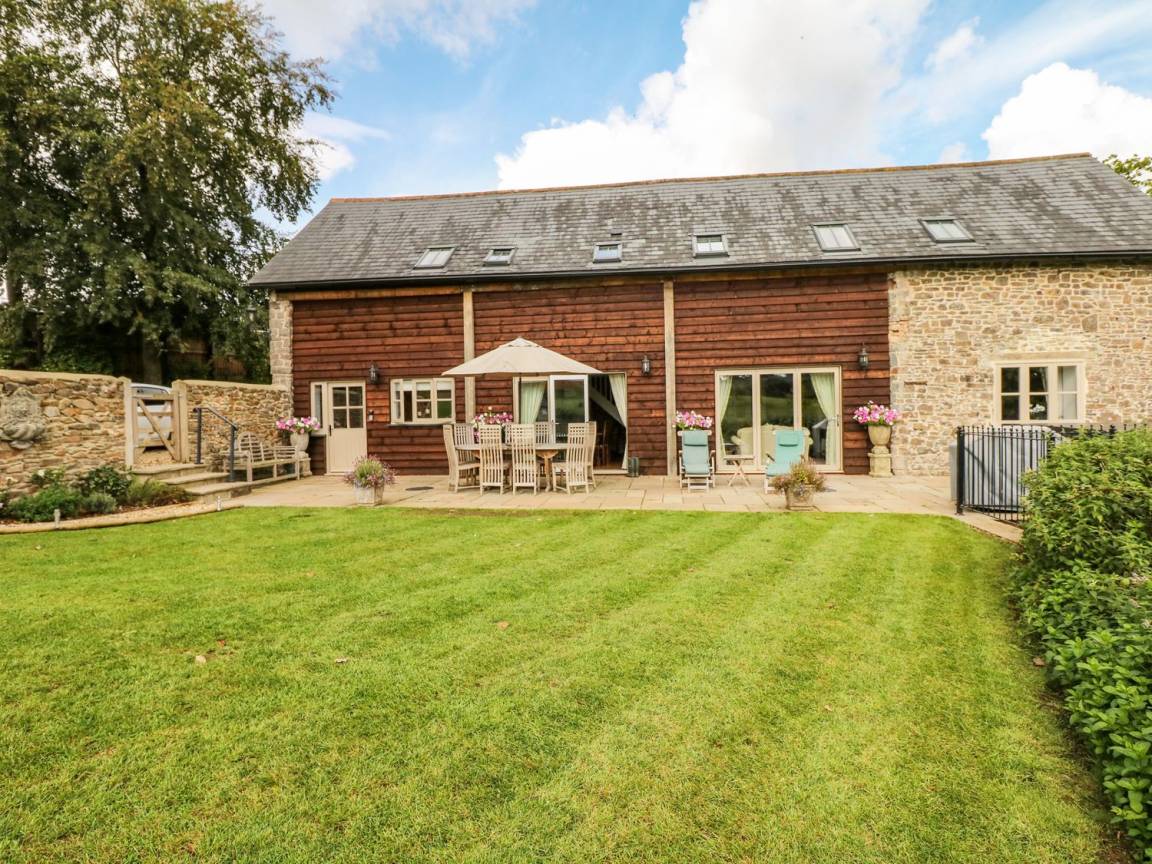 Cottage ∙ 4 Bedrooms ∙ 8 Guests - Devon