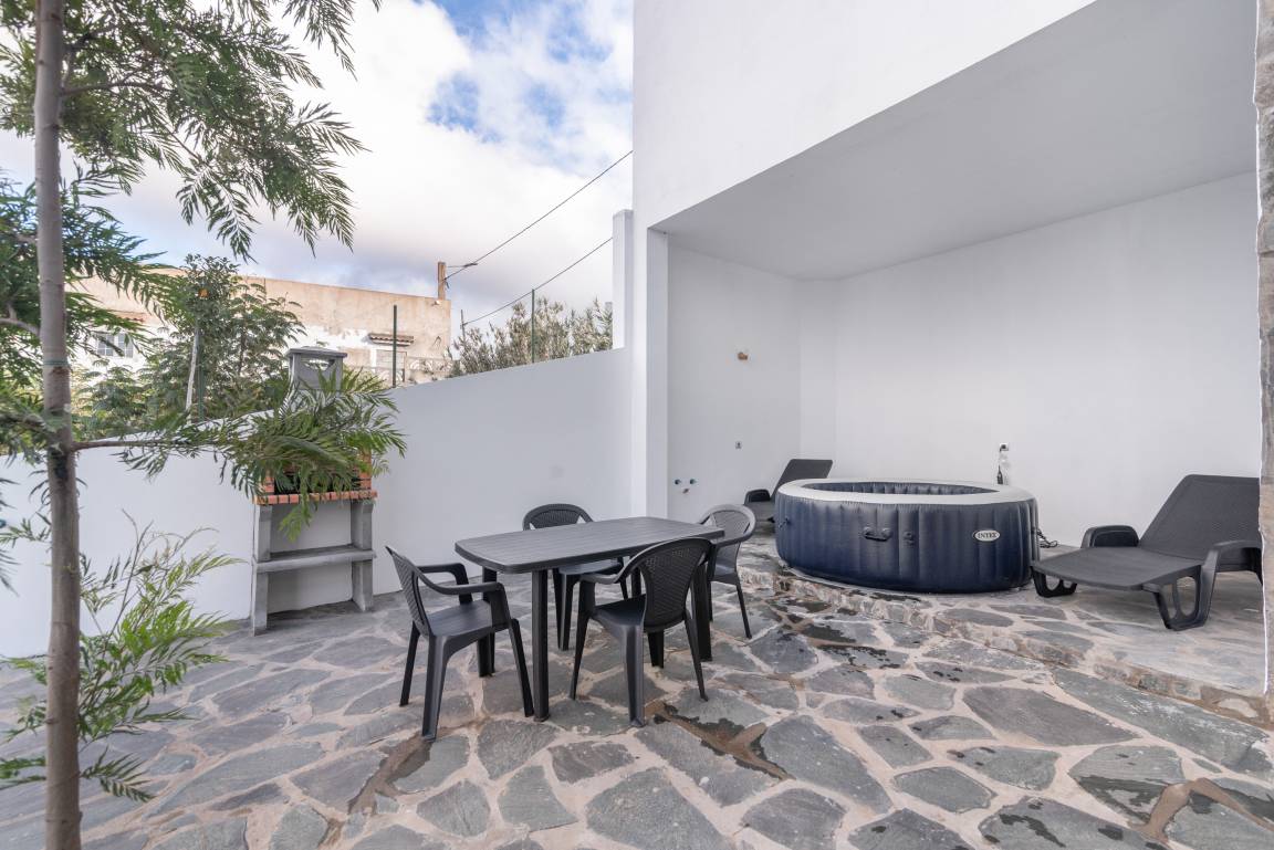 50 M² Apartamento ∙ 2 Habitaciones ∙ 6 Huéspedes - Gáldar