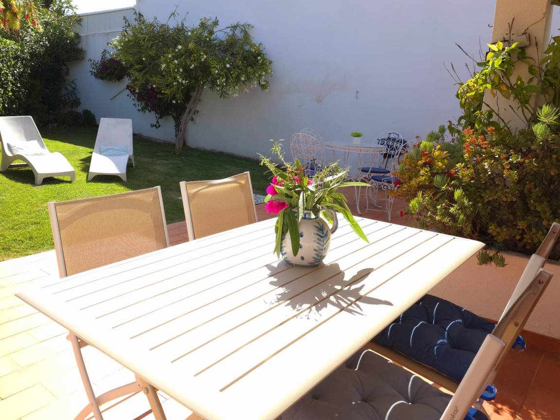 110 M² House ∙ 2 Bedrooms ∙ 6 Guests - Porches