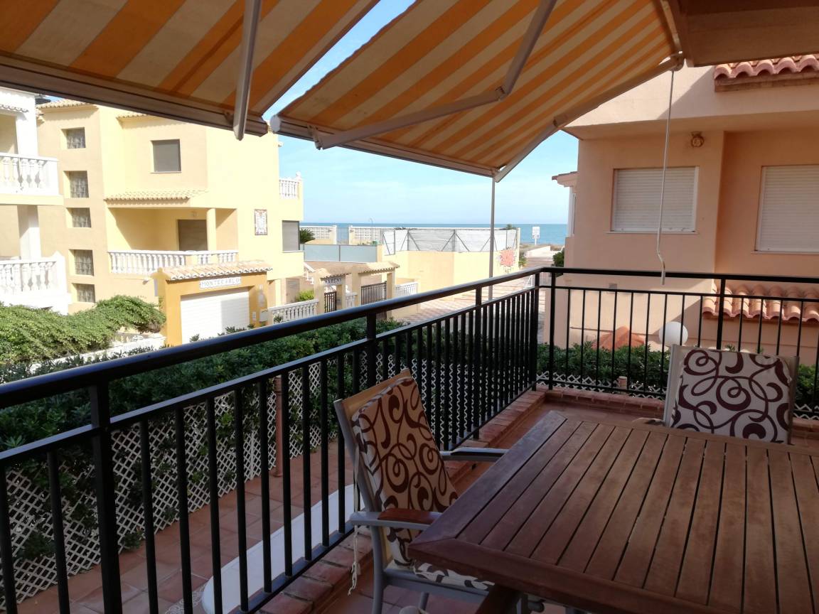 138 M² Huoneisto ∙ 3 Makuuhuonetta ∙ 6 Vierasta - Xeraco