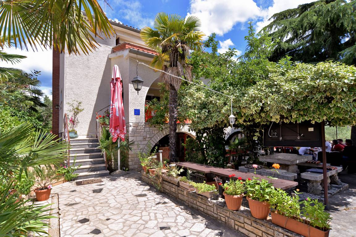 80 M² Ferienwohnung ∙ 2 Schlafzimmer ∙ 7 Gäste - Rovinj