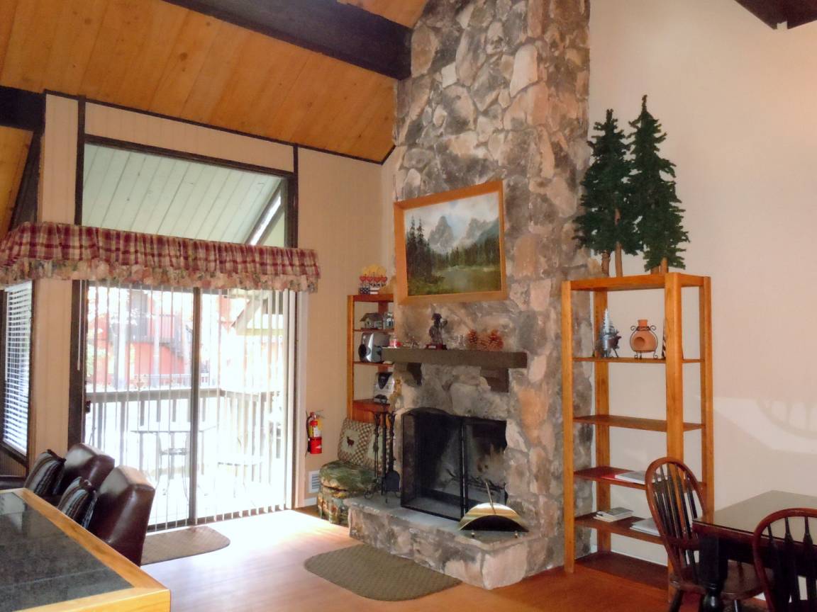 112 M² House ∙ 2 Bedrooms ∙ 6 Guests - Big Bear Lake, CA