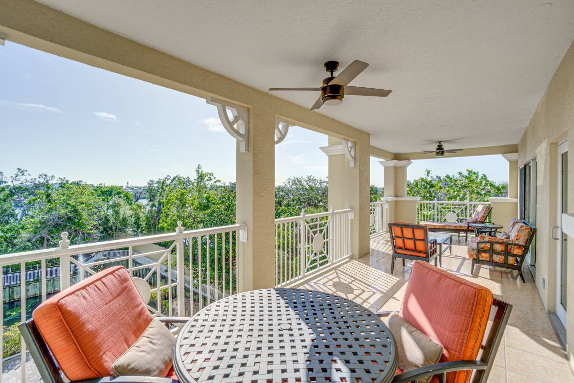 232 M² Apartment ∙ 3 Bedrooms ∙ 6 Guests - Venice, FL