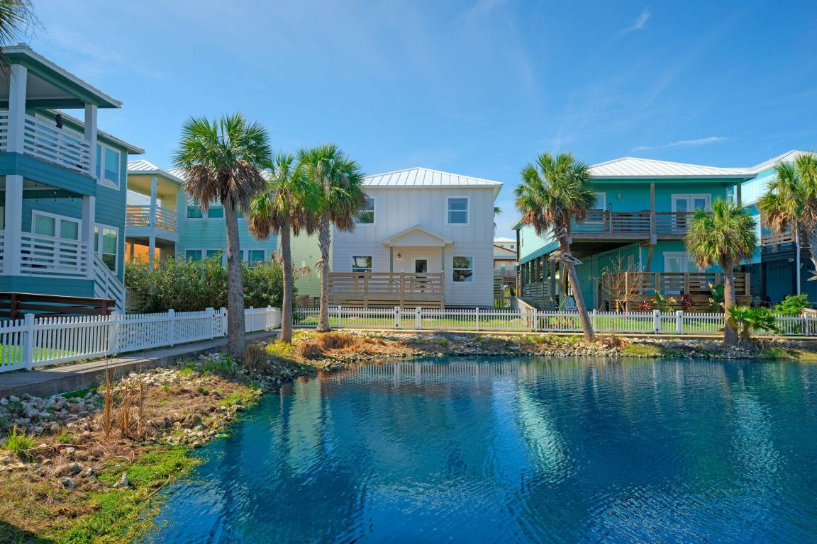 201 M² House ∙ 3 Bedrooms ∙ 10 Guests - Port Aransas, TX