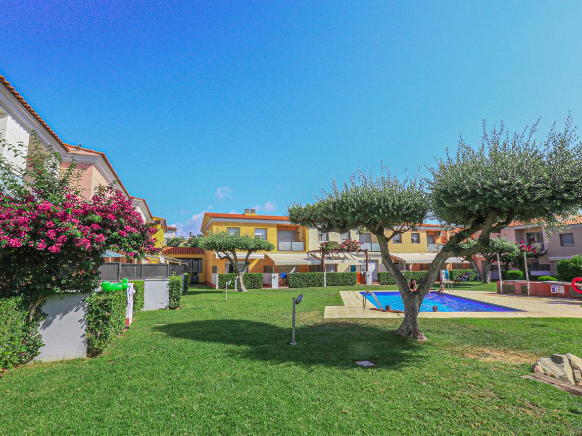 68 M² House ∙ 2 Bedrooms ∙ 5 Guests - Tarragona, España