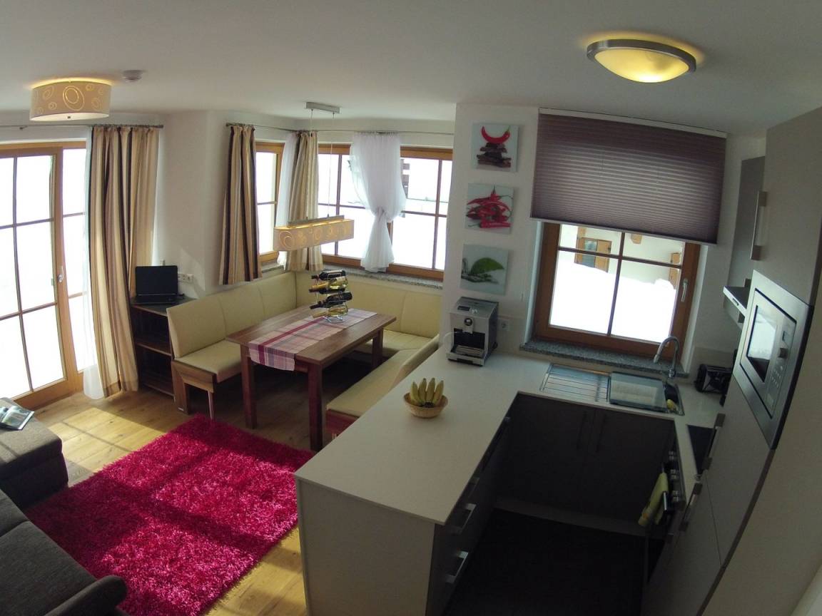 65 M² Ferienwohnung ∙ 3 Schlafzimmer ∙ 8 Gäste - Krimml
