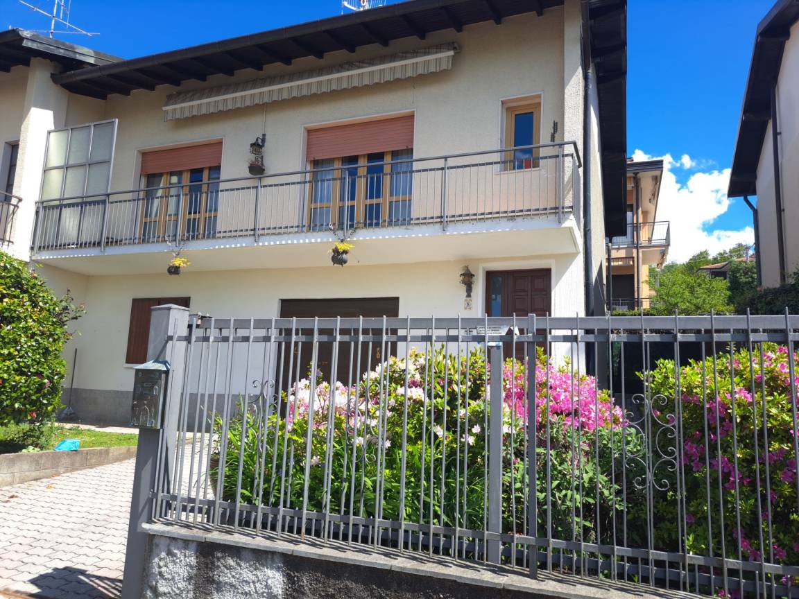 80 M² Maison De Vacances ∙ 2 Chambres ∙ 6 Personnes - Luino