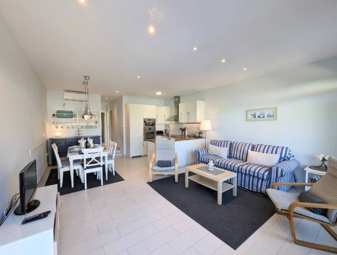 80 M² House ∙ 2 Bedrooms ∙ 4 Guests - Torrevieja