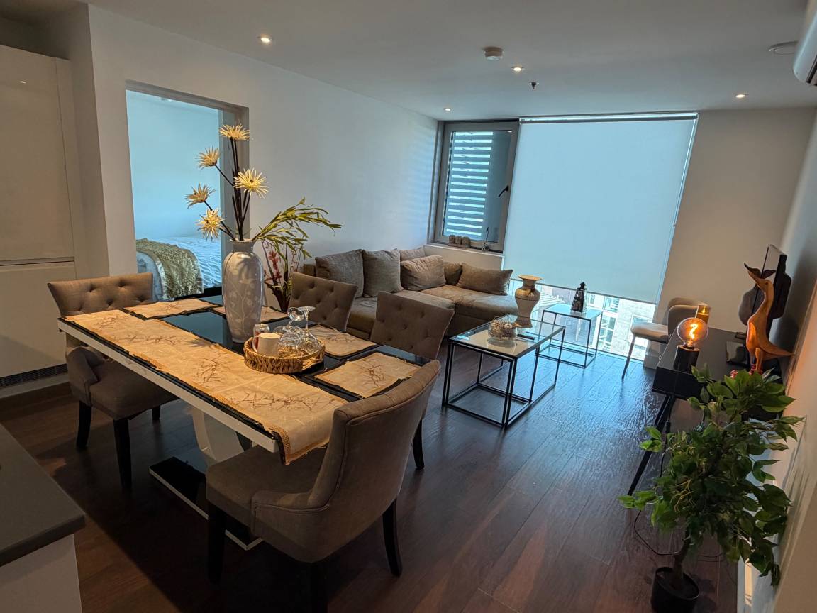 85 M² Ferienwohnung ∙ 2 Schlafzimmer ∙ 6 Gäste - Epsom
