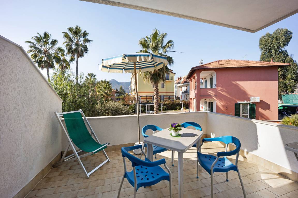 28 M² Apartament ∙ 1 Sypialnia ∙ 4 Gości - Pietra Ligure