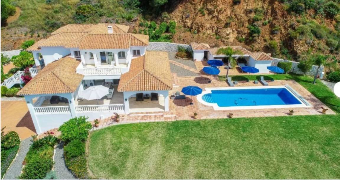 480 M² Villa ∙ 5 Chambres ∙ 10 Personnes - Mijas