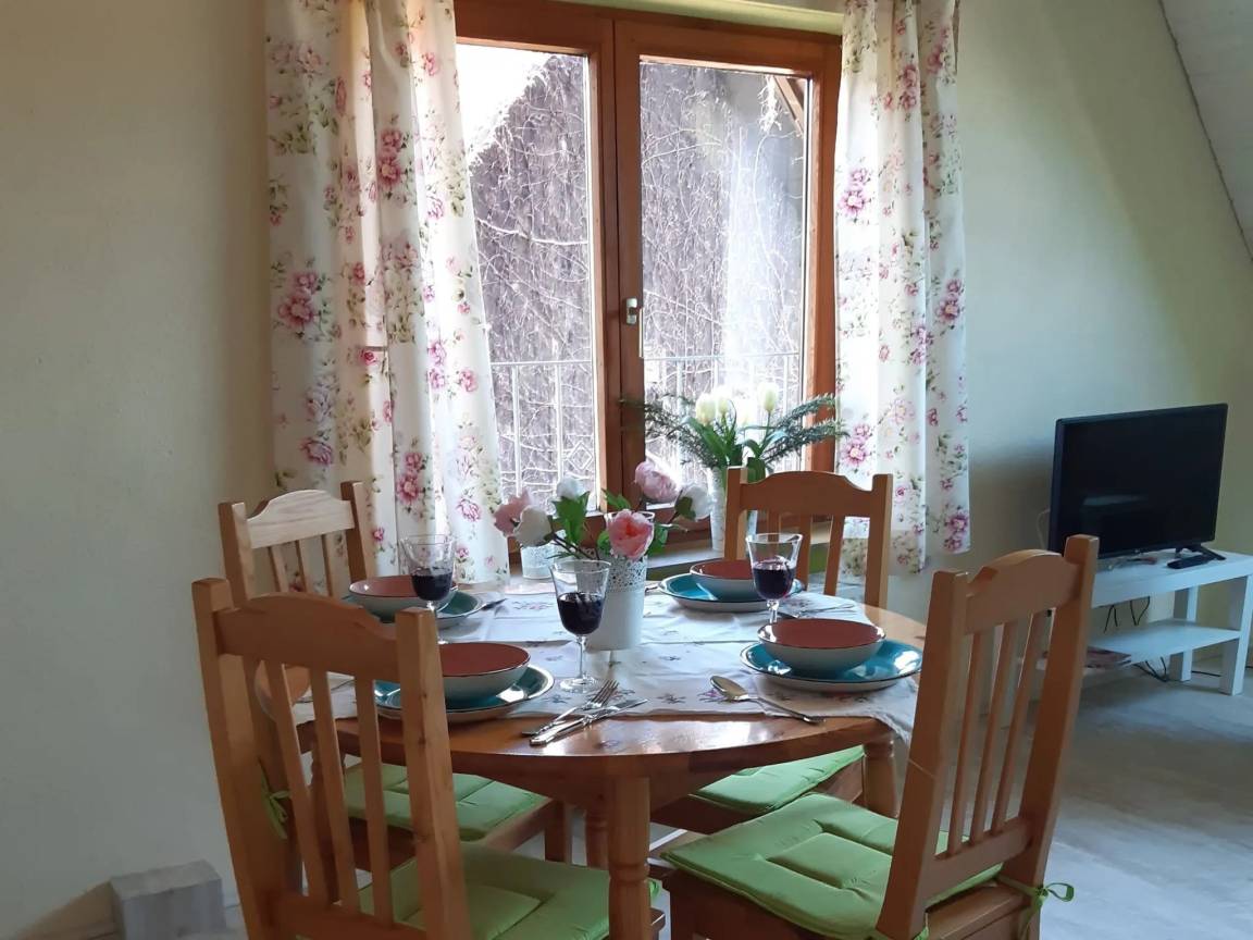 45 M² Ferienwohnung ∙ 1 Schlafzimmer ∙ 4 Gäste - Herbolzheim