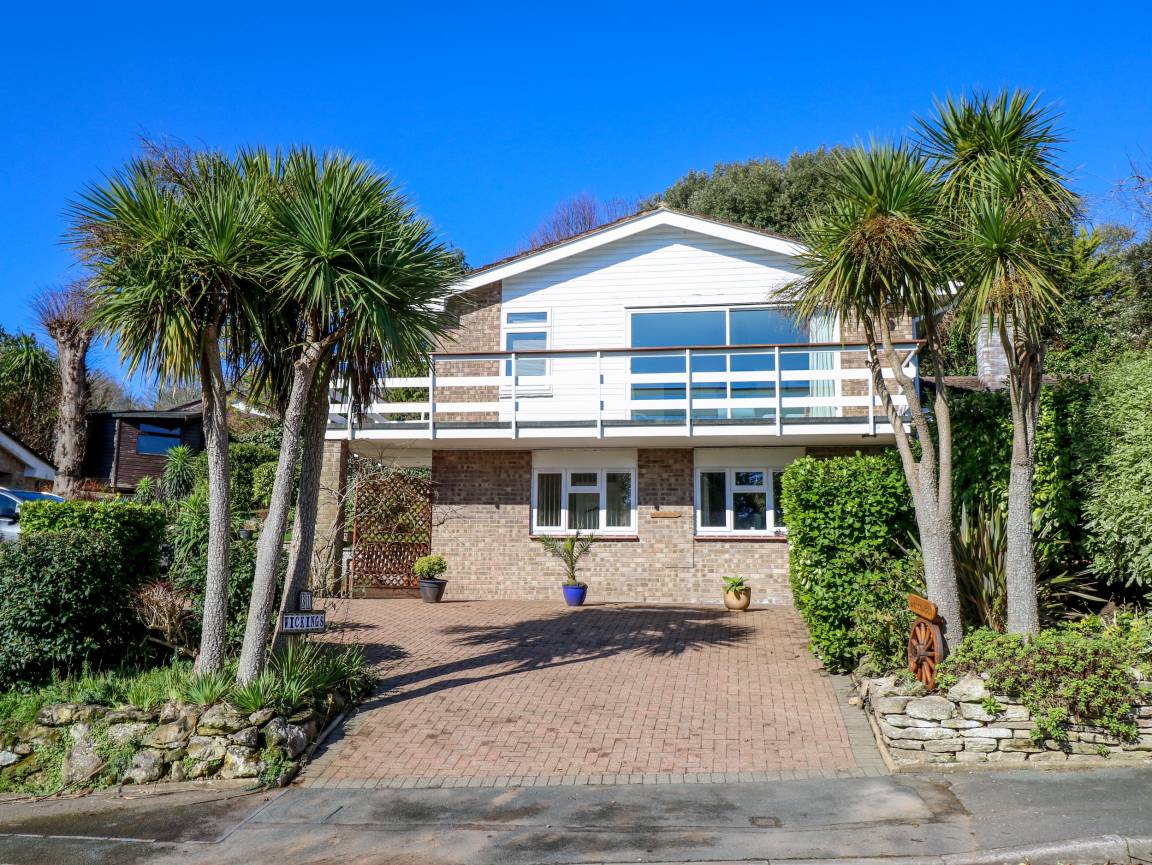 Cottage ∙ 4 Bedrooms ∙ 7 Guests - Mount Bay