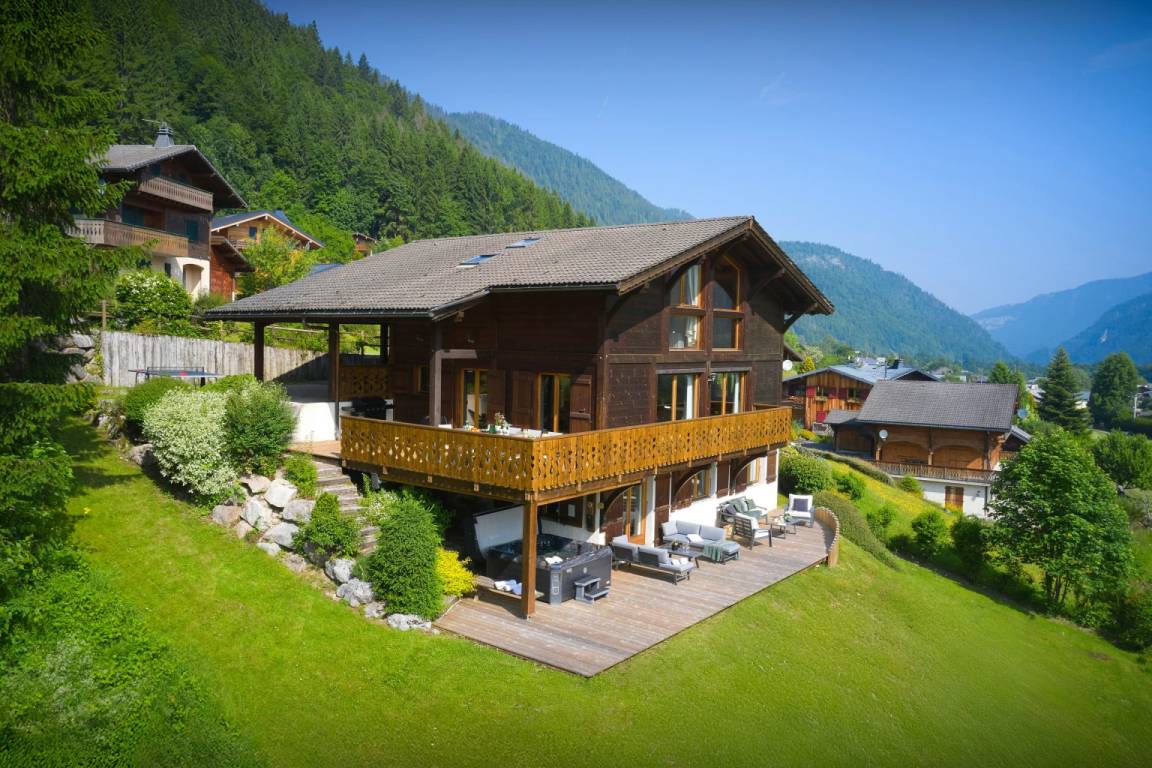 247 M² Chalet ∙ 6 Bedrooms ∙ 12 Guests - Abondance