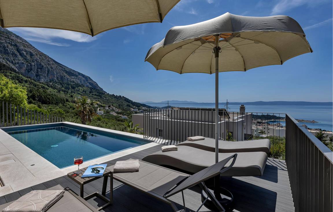 380 M² Ferienhaus ∙ 3 Schlafzimmer ∙ 8 Gäste - Makarska