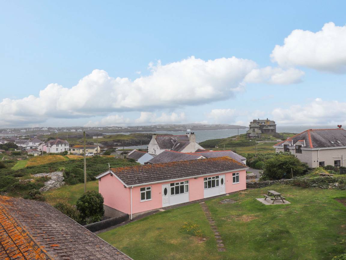 Cottage ∙ 3 Bedrooms ∙ 6 Guests - Trearddur Bay