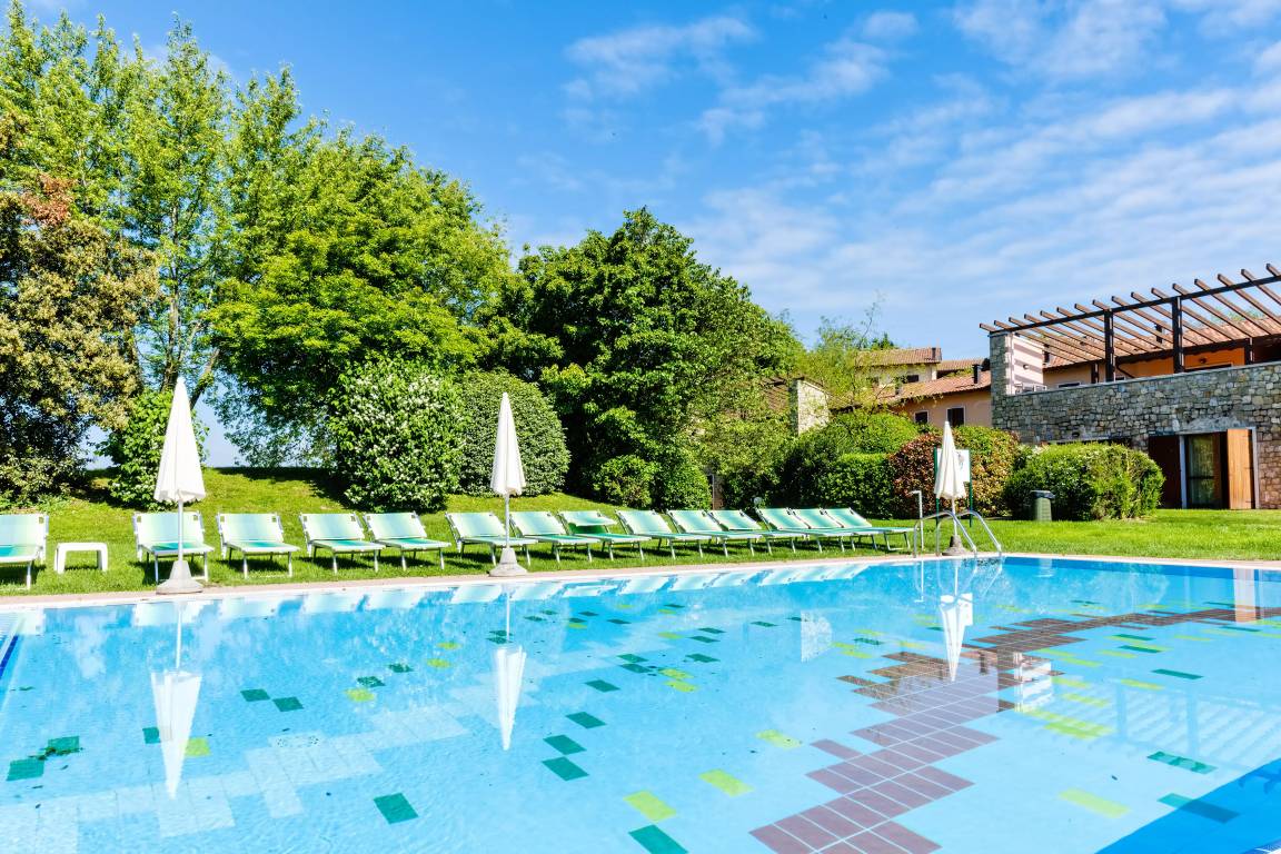 Appartamento Vacanza ∙ 1 Camera Da Letto ∙ 4 Ospiti - Peschiera del Garda