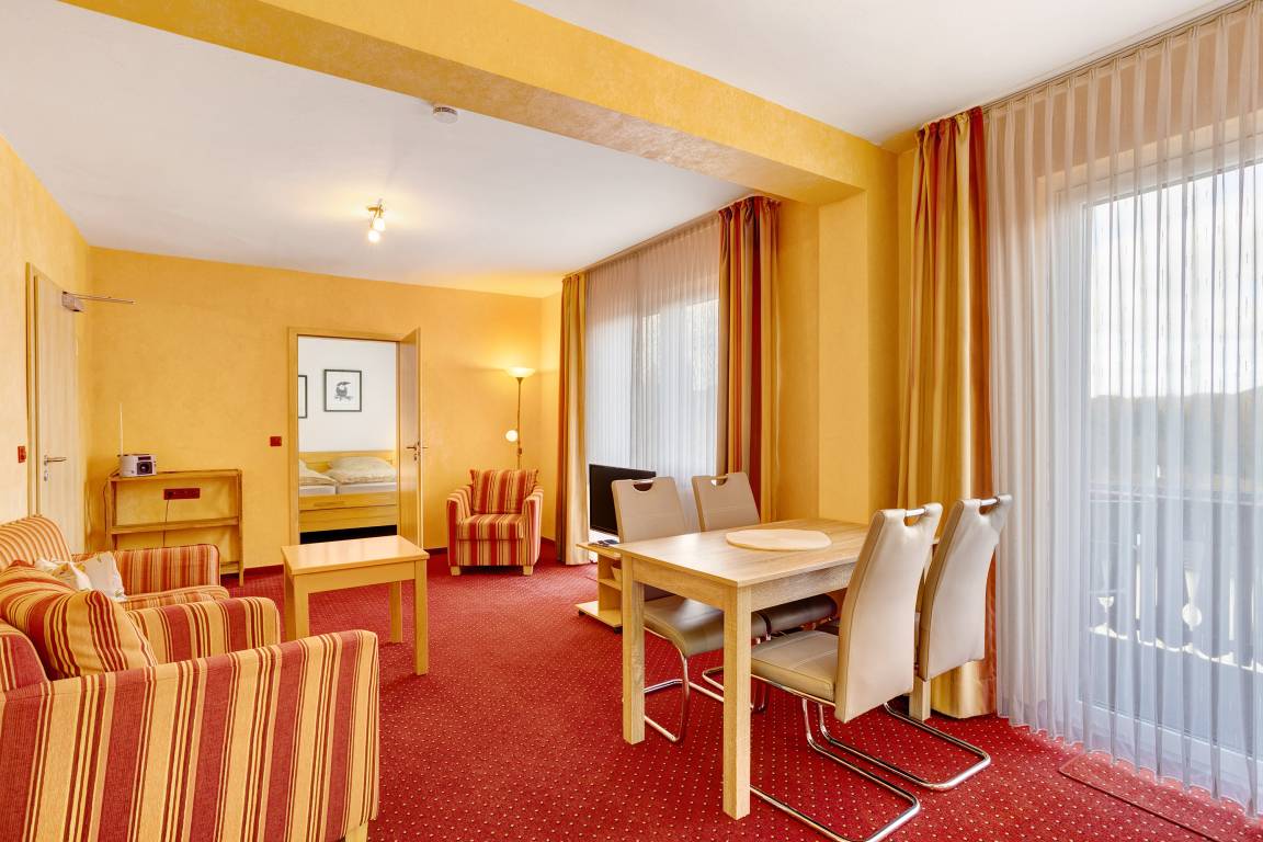 55 M² Ferienwohnung ∙ 1 Schlafzimmer ∙ 4 Gäste - Willingen (Upland)