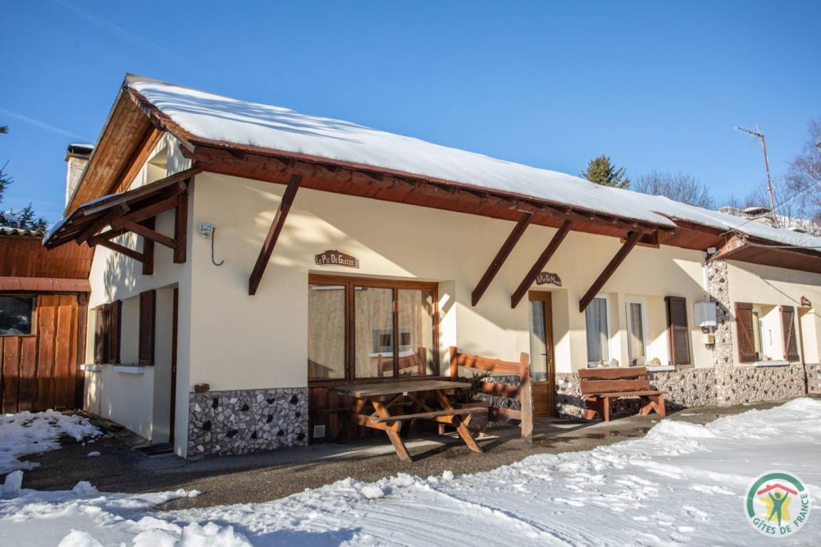 90 M² Gîte ∙ 4 Chambres ∙ 10 Personnes - Saint-Bonnet-en-Champsaur