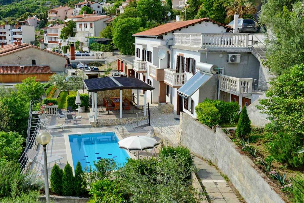140 M² House ∙ 4 Bedrooms ∙ 8 Guests - Rabac