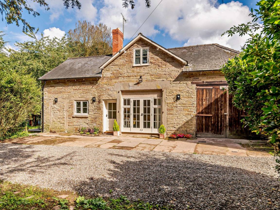 Cottage ∙ 3 Bedrooms ∙ 6 Guests - Leominster