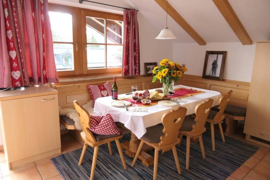 72 M² Ferienwohnung ∙ 3 Schlafzimmer ∙ 8 Gäste - Gerlos