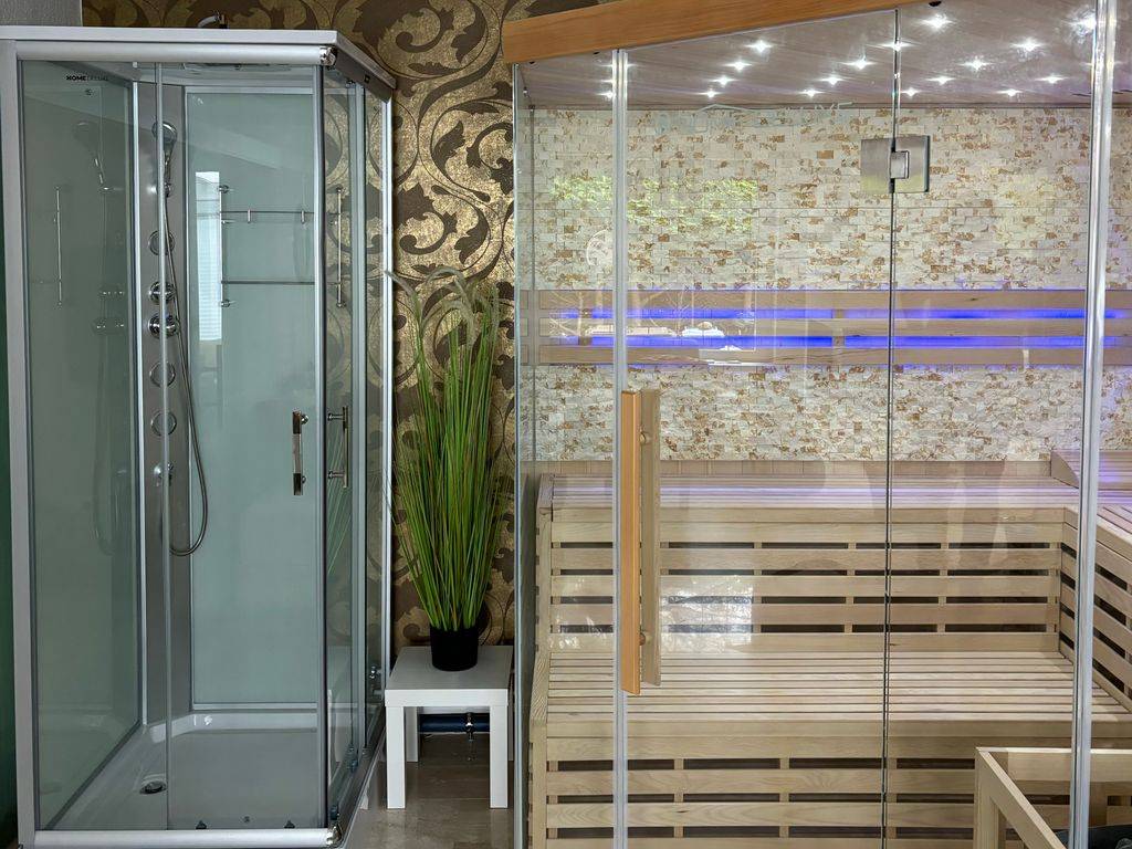 250 M² Maison De Vacances ∙ 4 Chambres ∙ 8 Personnes - Binz