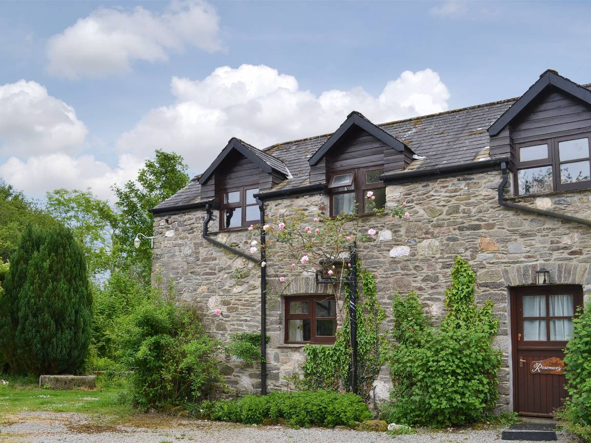 Cottage ∙ 4 Bedrooms ∙ 8 Guests - England