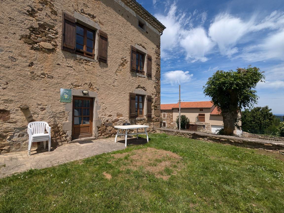90 M² Cottage ∙ 3 Chambres ∙ 6 Personnes - Haute-Loire